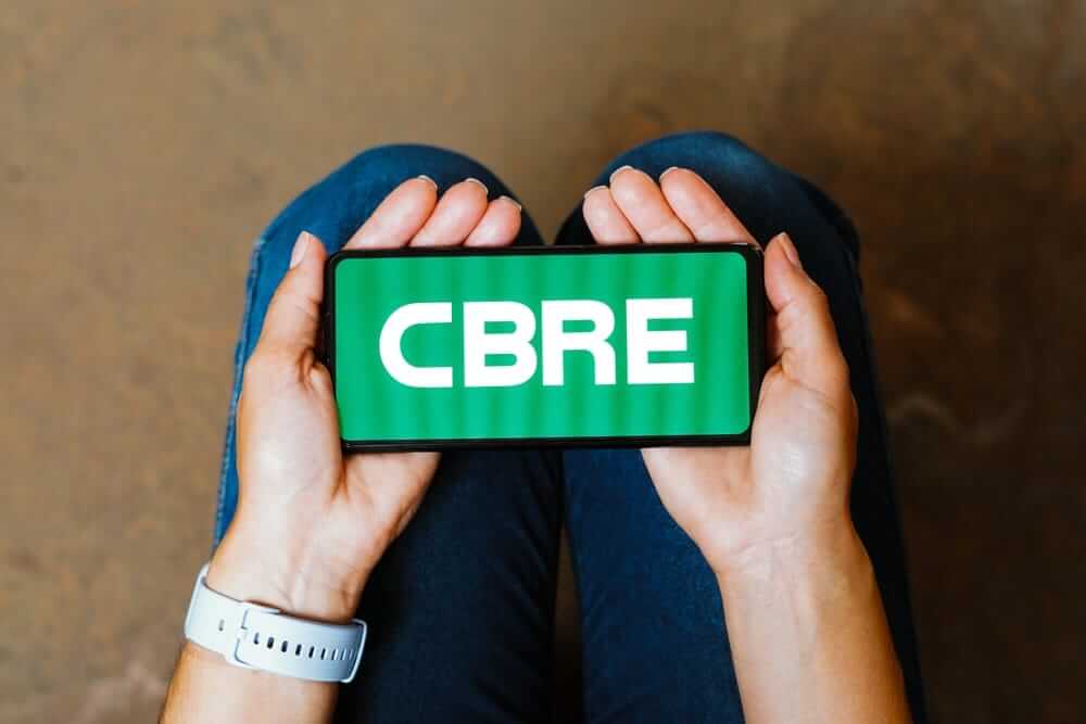 What Are Wall Street Analysts' Target Price for CBRE Group Stock?